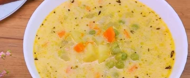 Creamy Vegetable Soup with Aromatic Croutons – T-hch